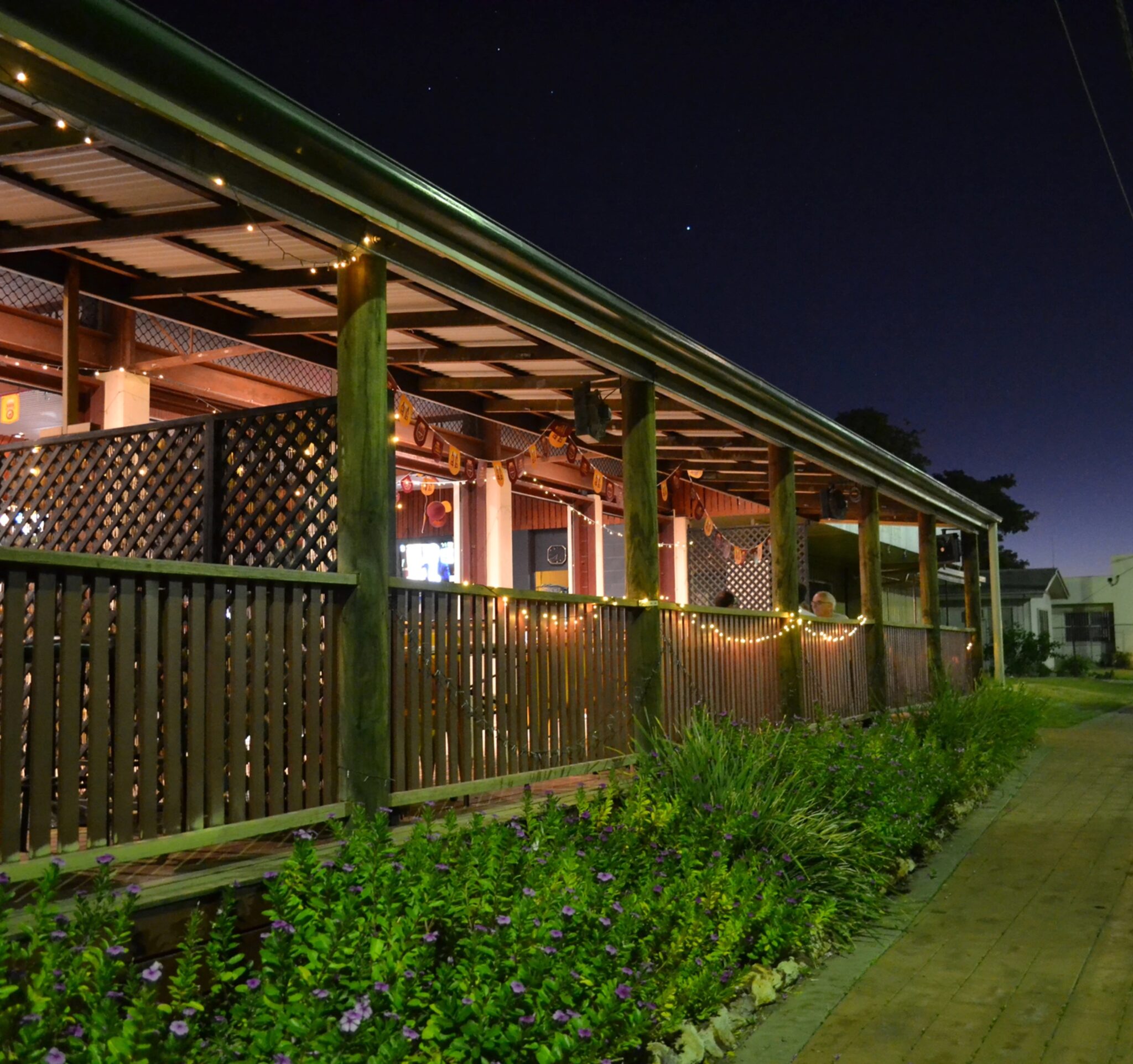 Outback Queensland Pubs of Hughenden - A Guide to Authentic Australian ...
